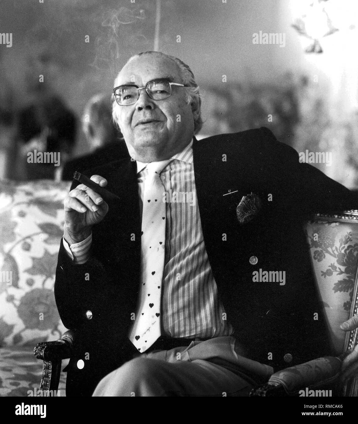 1908 1985 Black and White Stock Photos & Images - Alamy