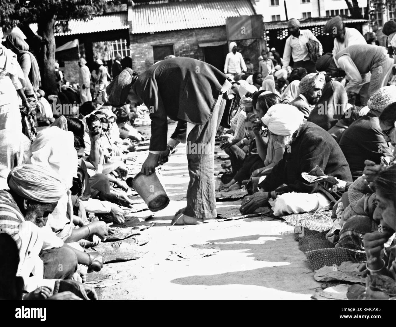 Sikhism hair Black and White Stock Photos & Images - Alamy
