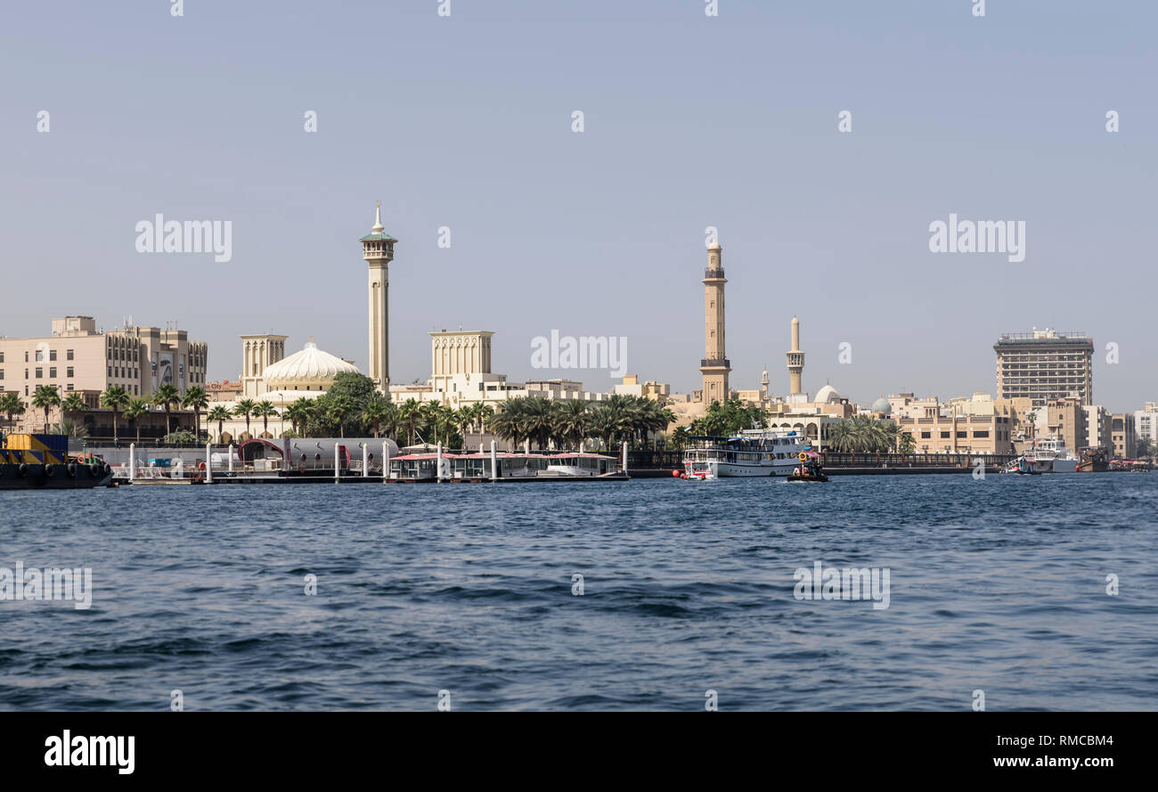 Mosques along river hi-res stock photography and images - Alamy
