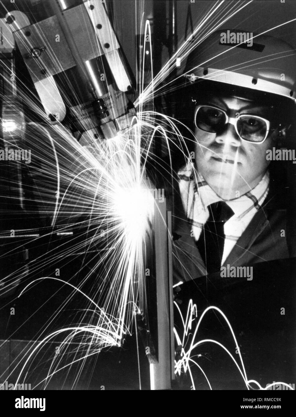 The engineers at the General Electric Research Center in New York have ...