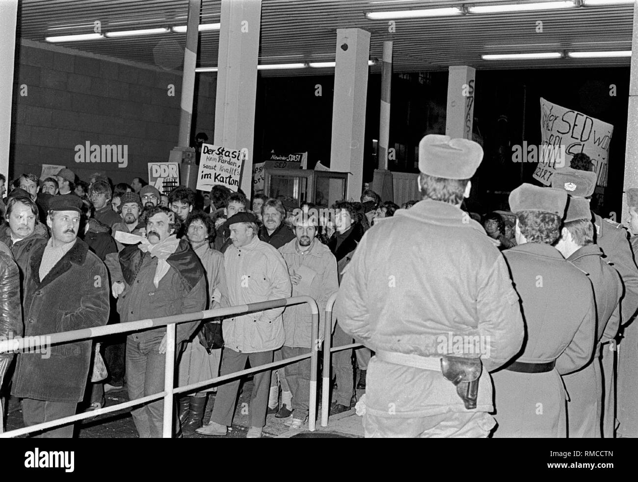 Stasi police uniform hi-res stock photography and images - Alamy