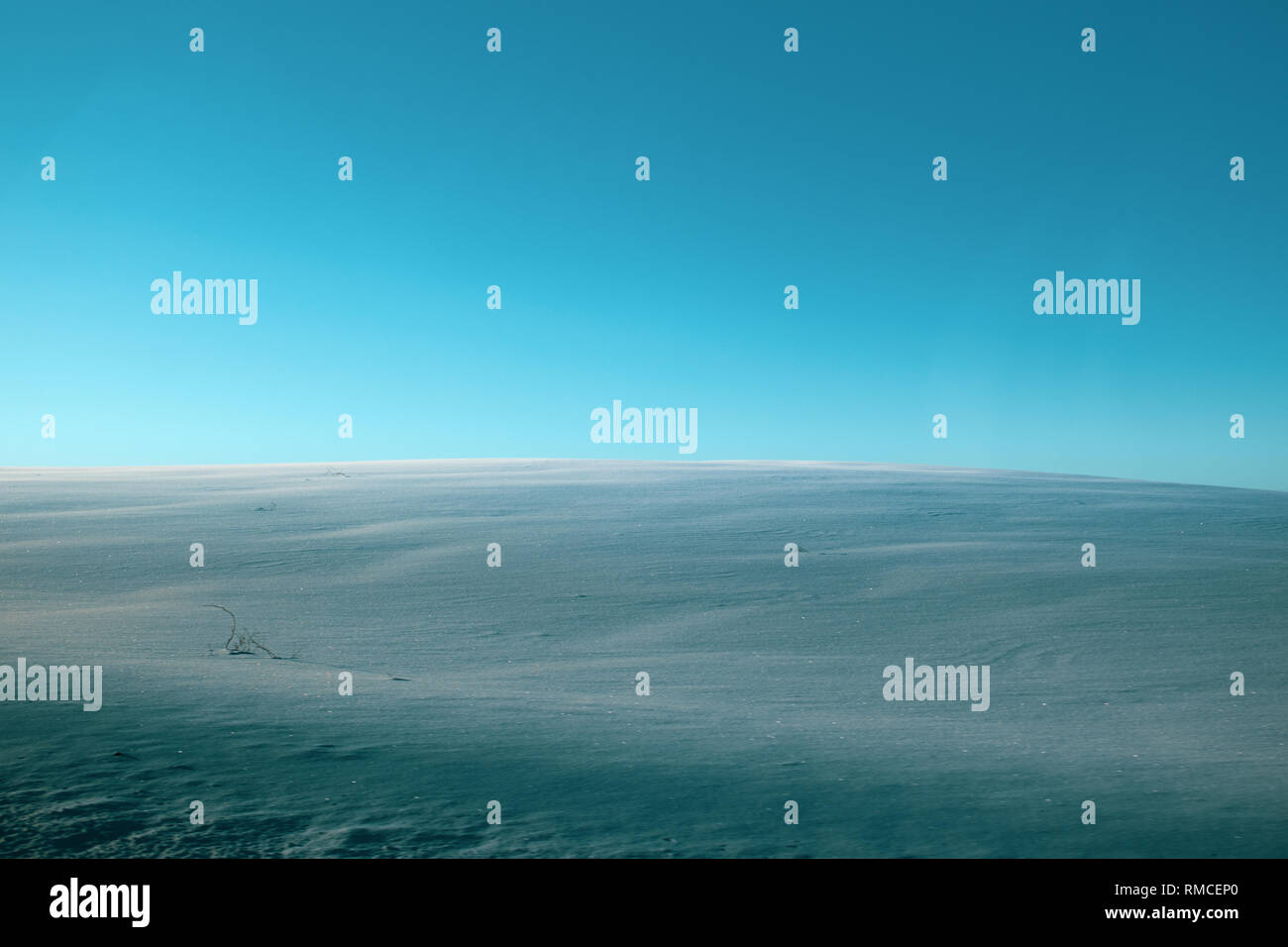 White desert antarctica hi-res stock photography and images - Alamy