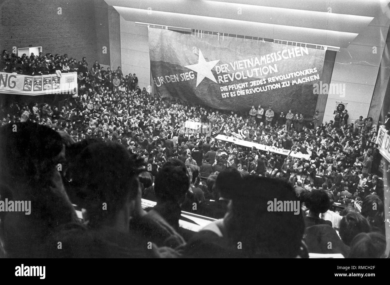 Vietnam and germany hi-res stock photography and images - Alamy