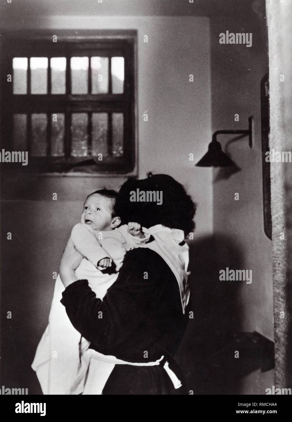 View into one of the cells of the Aichach women's prison in Bavaria ...