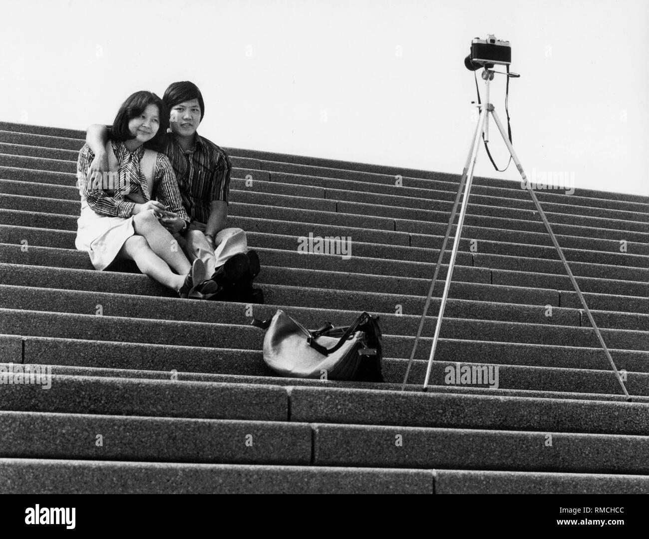 Self timer photo Black and White Stock Photos & Images - Alamy