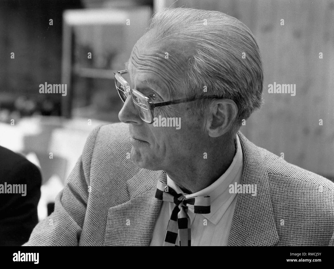 Nobel prize winners hi-res stock photography and images - Alamy