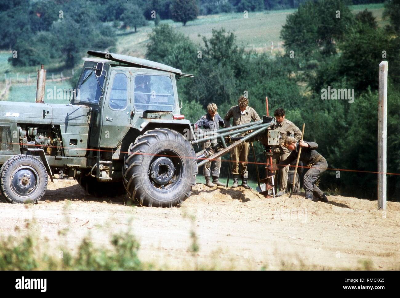 Construction work on the expansion of the border fortifications in ...