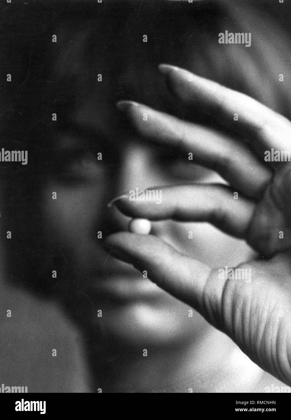 Anti baby pill hi-res stock photography and images - Alamy