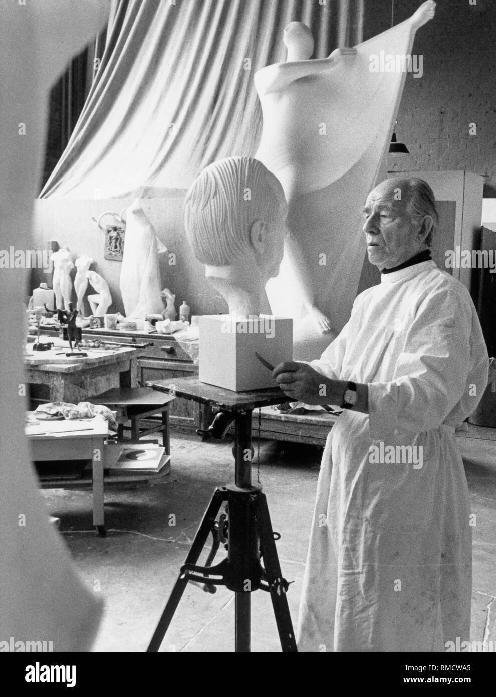 Sculptor arno breker Black and White Stock Photos & Images - Alamy