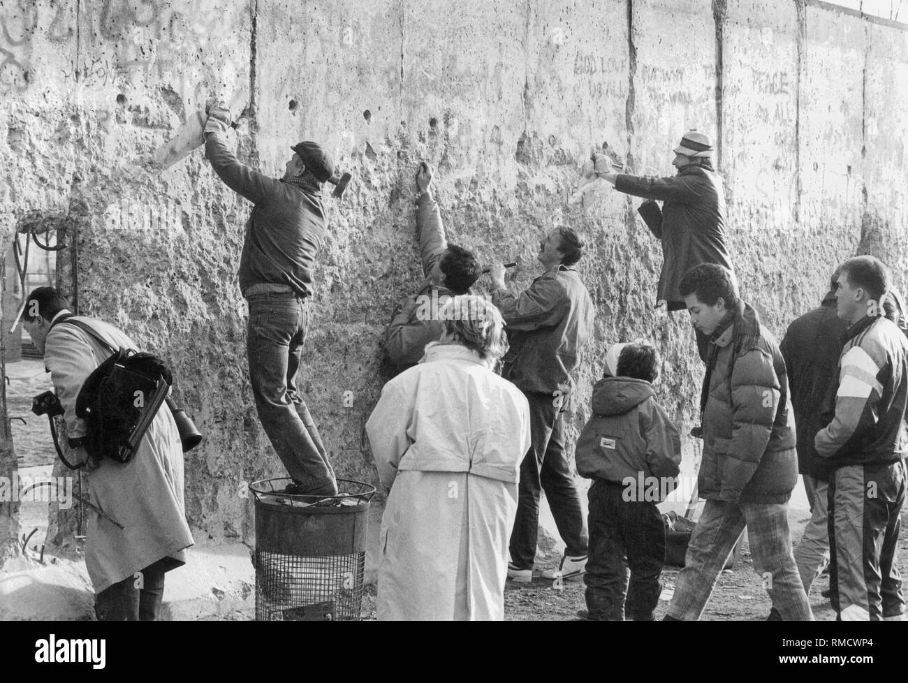 Berlin wall break Black and White Stock Photos & Images - Alamy