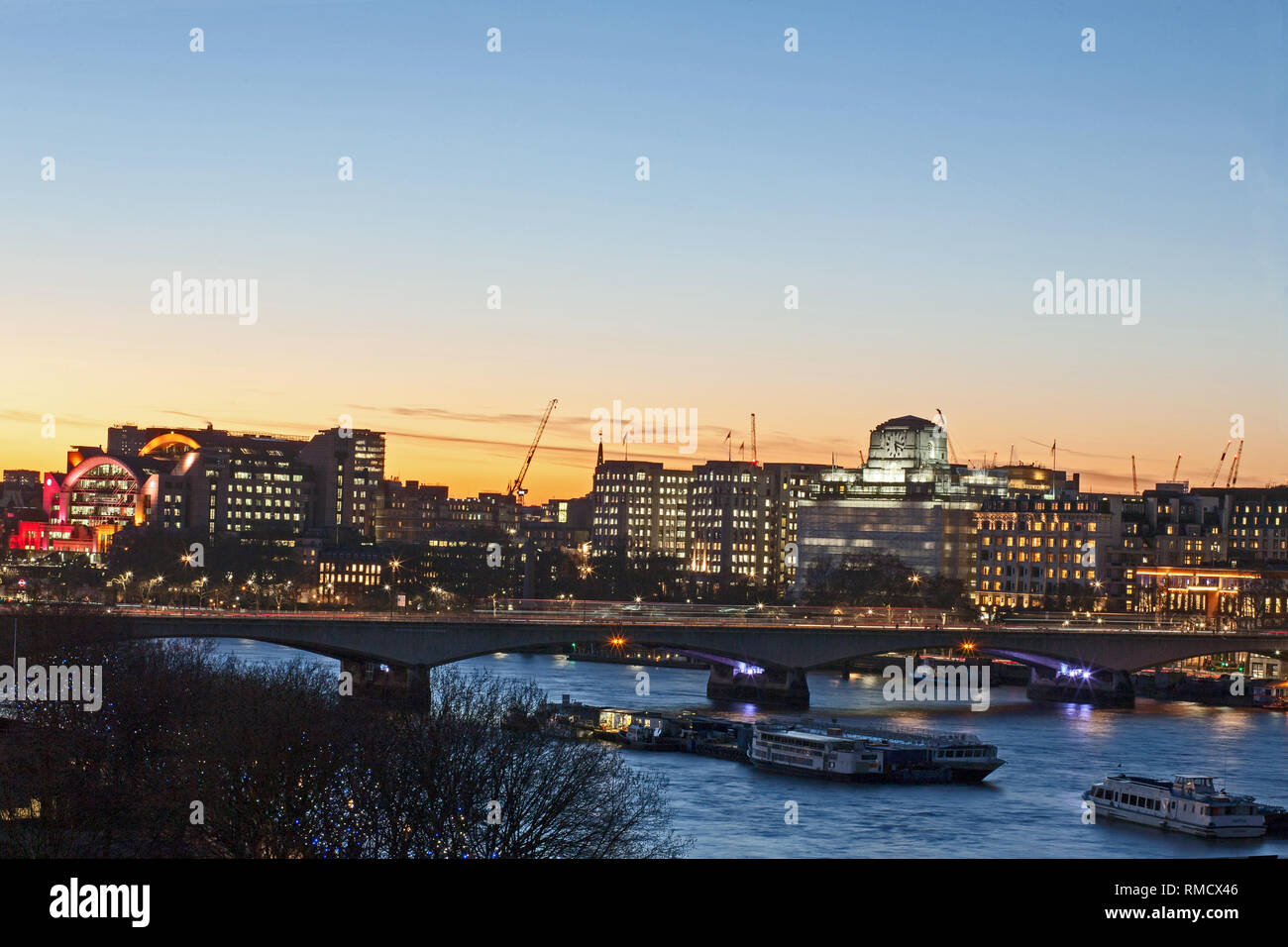 Waterloo bridge sunset hi-res stock photography and images - Alamy
