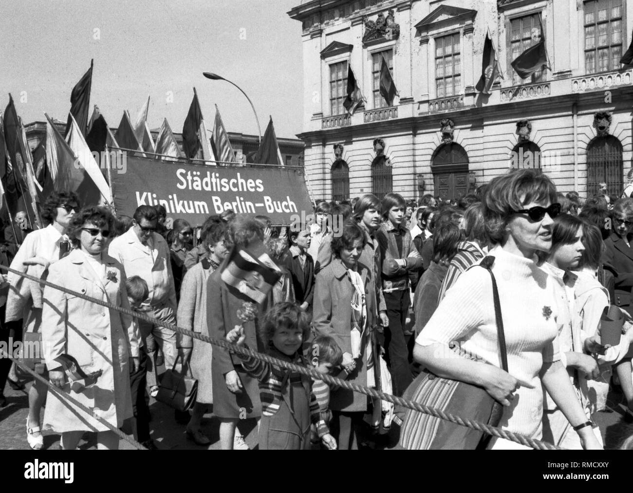 Health care protest 1970s hi-res stock photography and images - Alamy