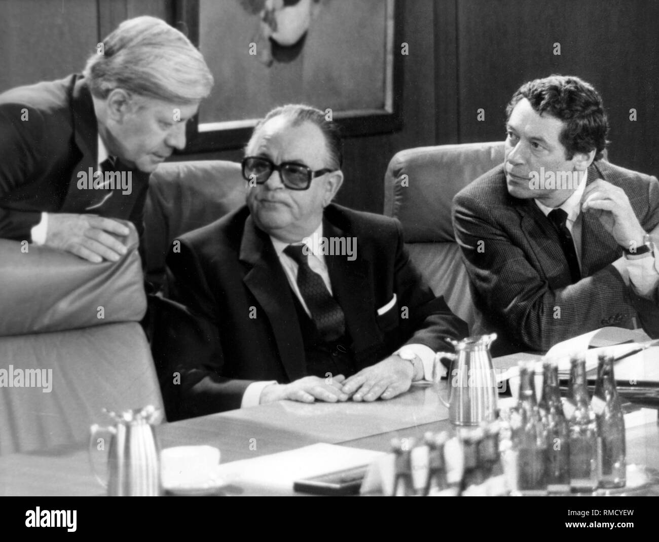 Government spokesman Black and White Stock Photos & Images - Alamy