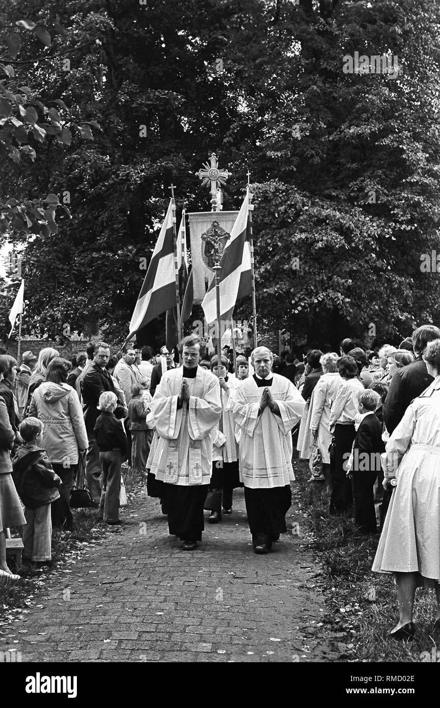 Catholic procession in Eichsfeld Stock Photo - Alamy