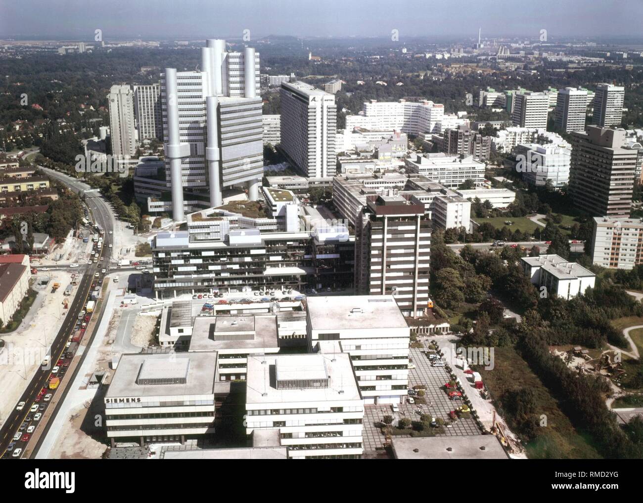 The administrative building of Hypovereinsbank and the Arabellapark in ...