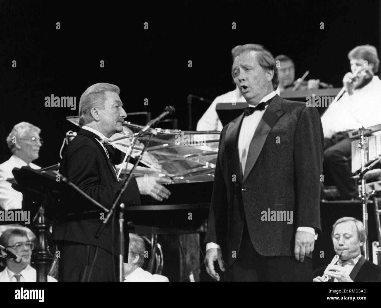 James last hi-res stock photography and images - Alamy