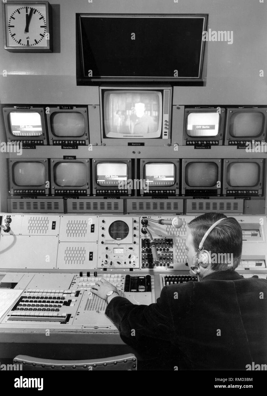 Central control room in the GDR television center in Berlin-Adlershof ...