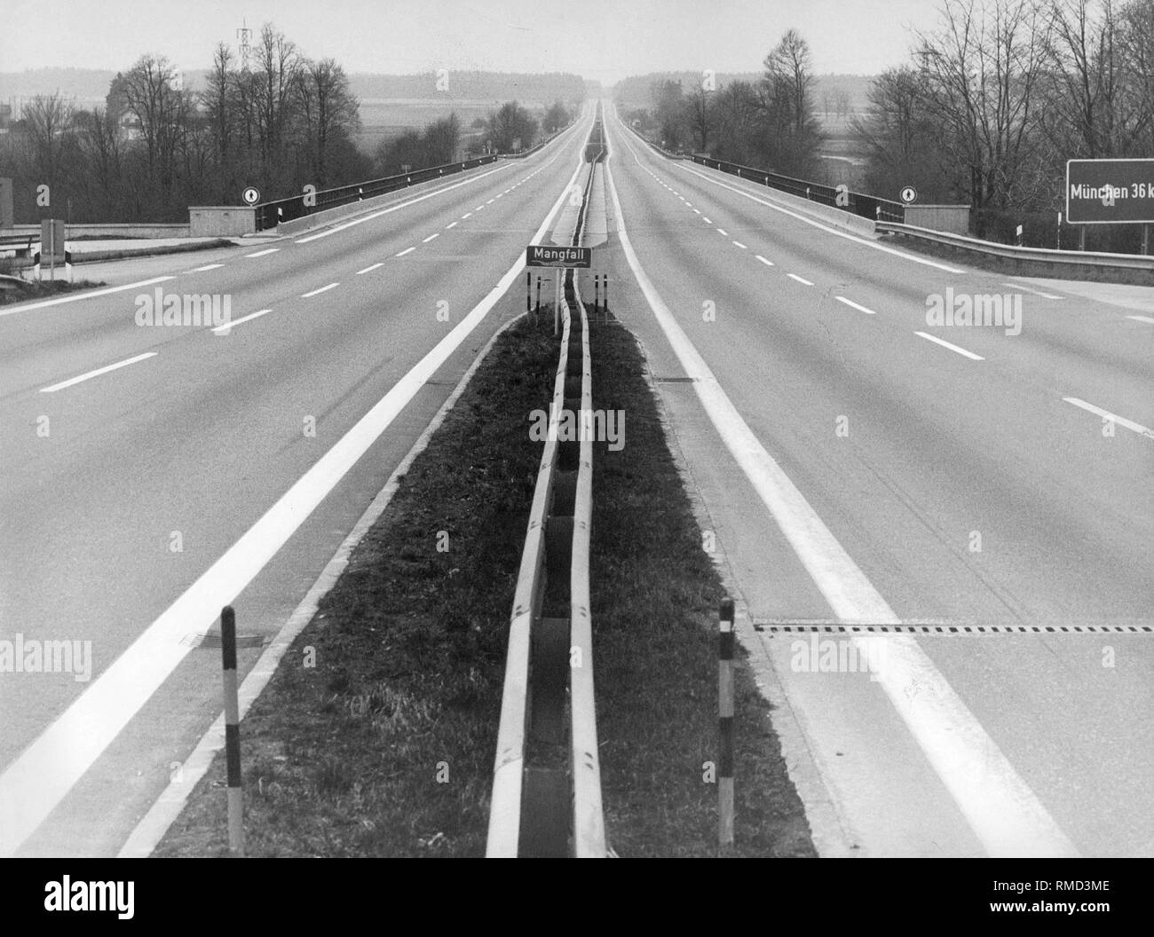 Sunday transportation hi-res stock photography and images - Alamy