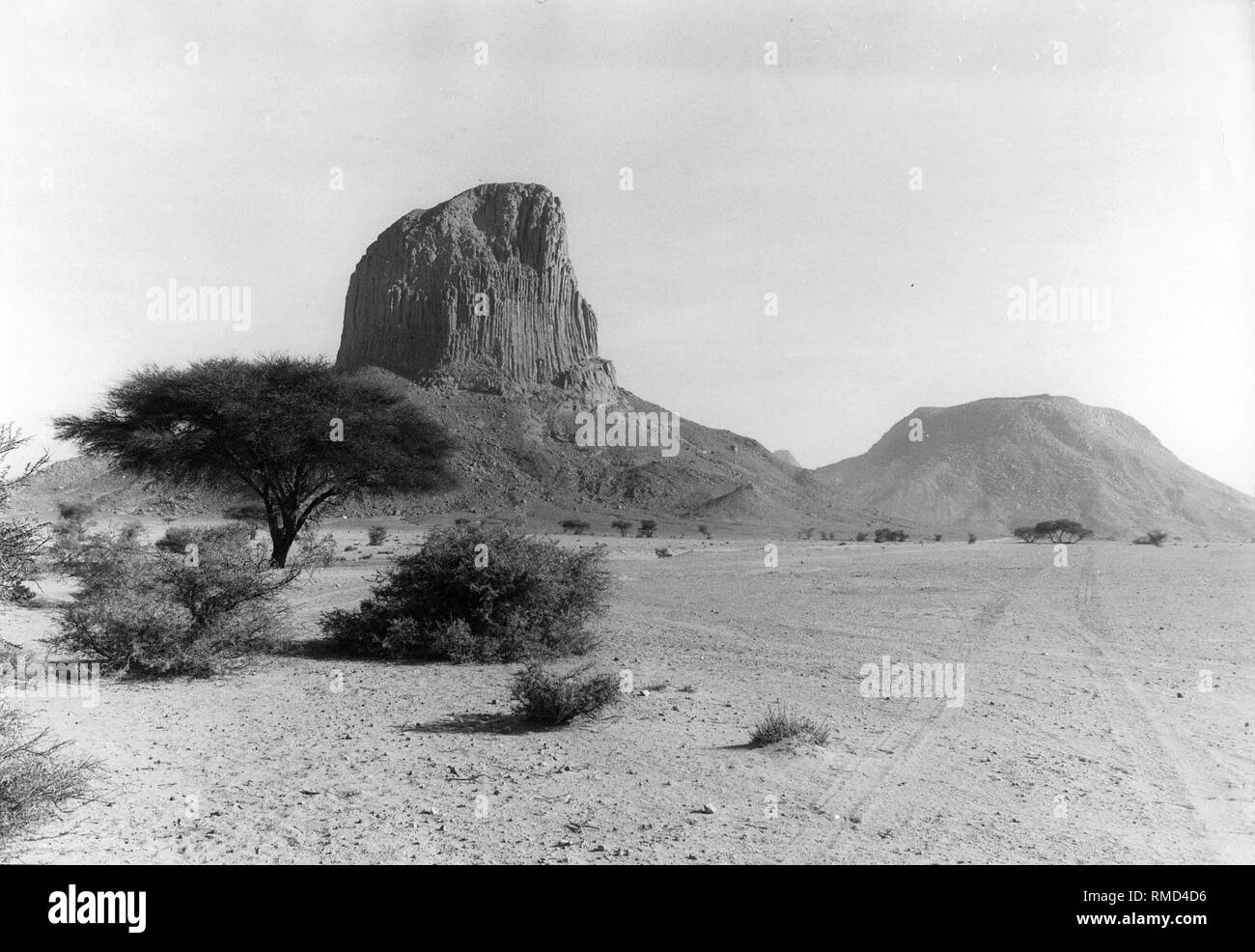 Algeria ahaggar mountains hi-res stock photography and images - Alamy