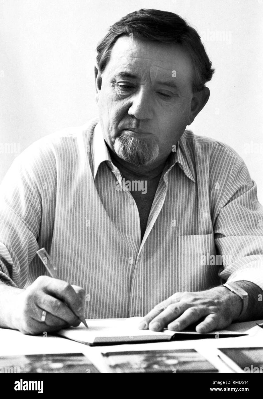 Lothar Kusche - * 02.05.1929, a writer from Berlin, whose satires also ...