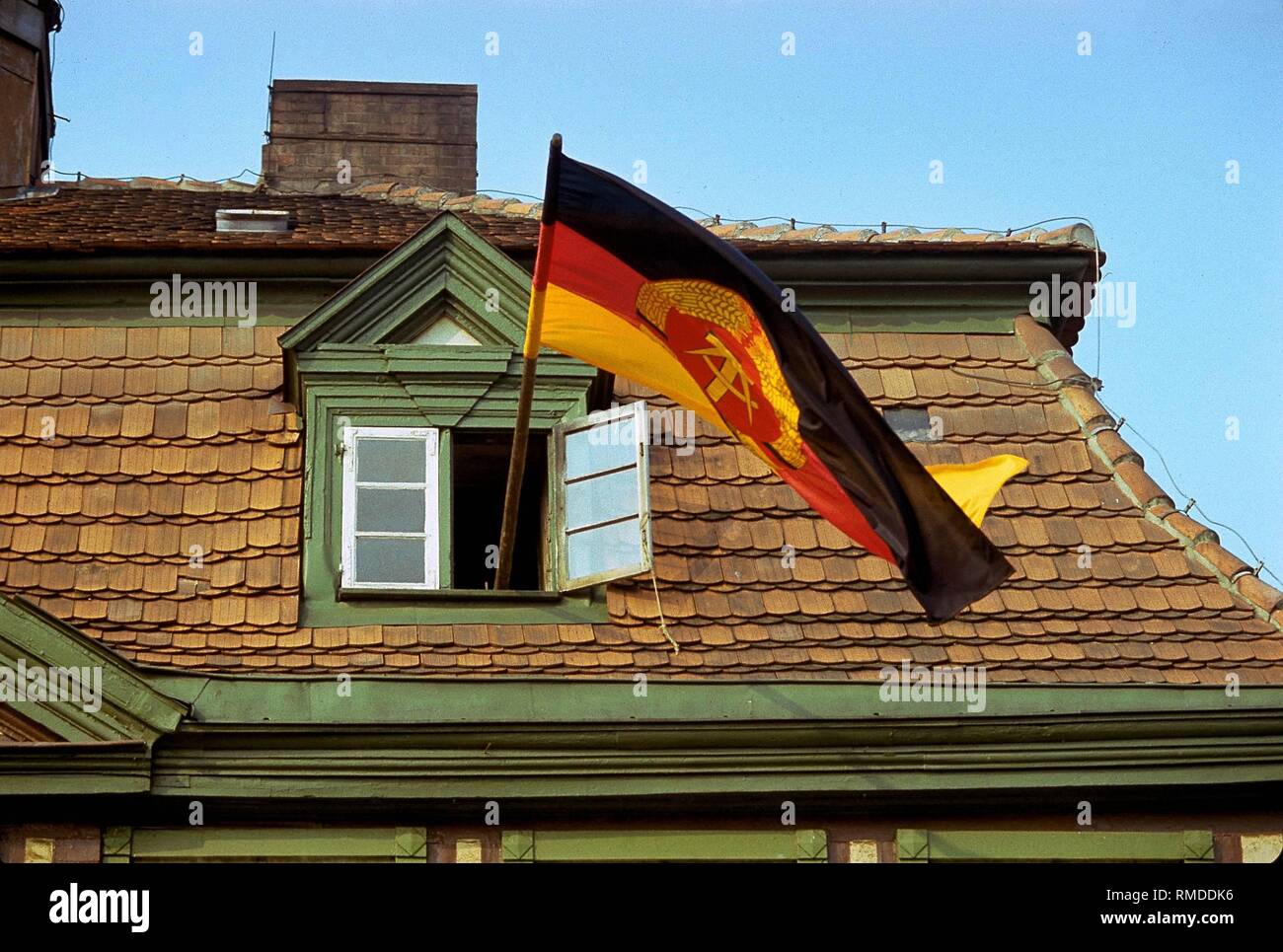 Gdr flag roof hi-res stock photography and images - Alamy