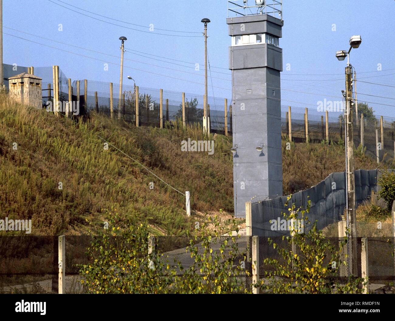 Border watchtower hi-res stock photography and images - Alamy