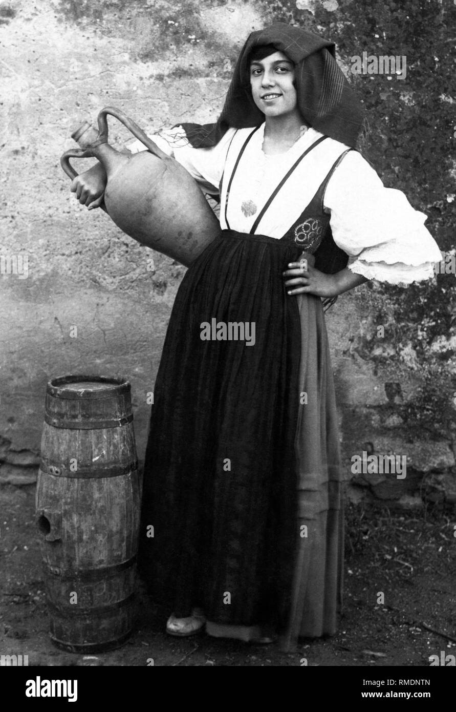 Traditional Italian Dress For Women