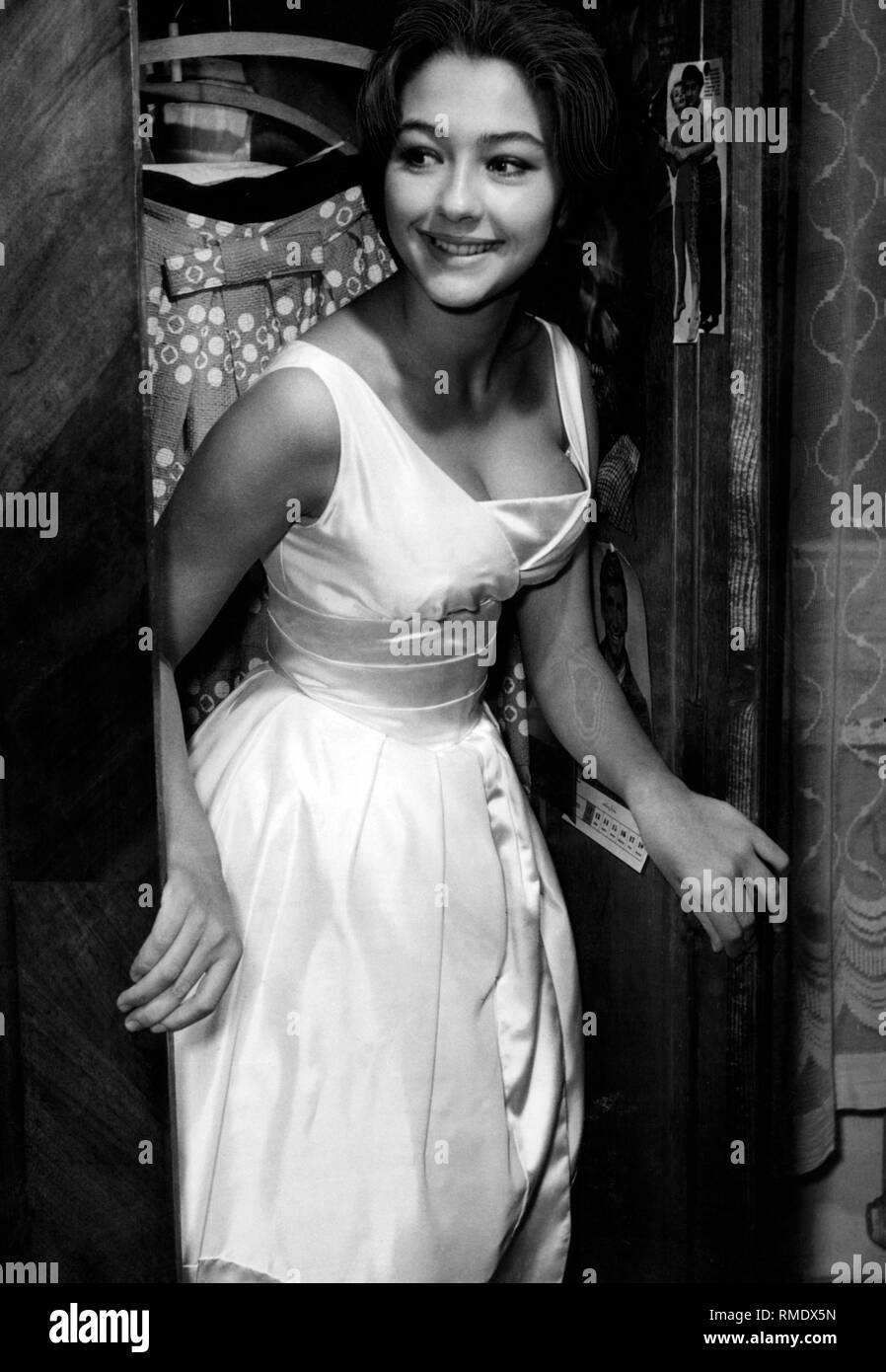 Christine Kaufmann High Resolution Stock Photography and Images - Alamy