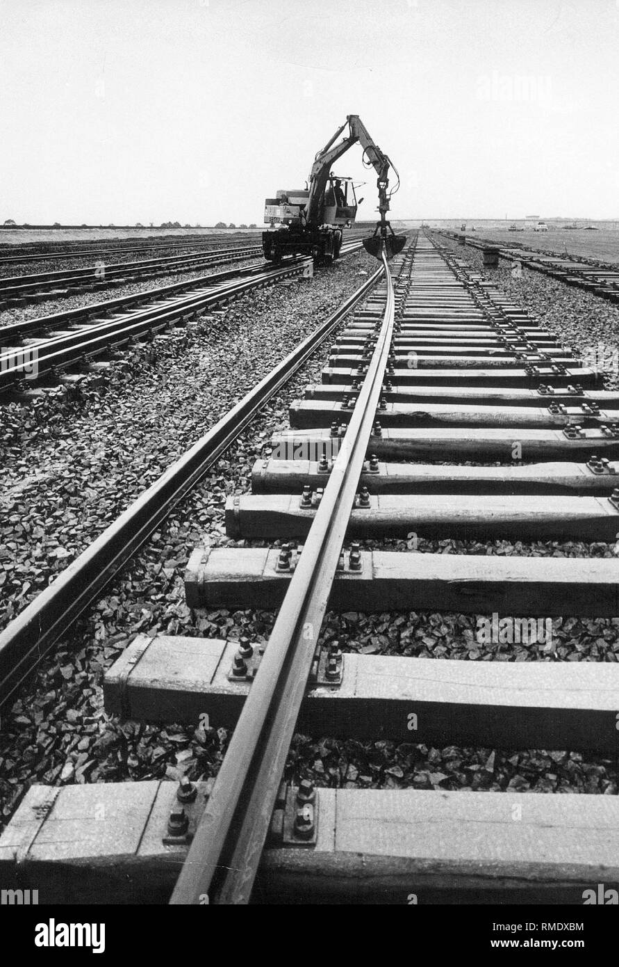 Laying track, railroad Black and White Stock Photos & Images - Alamy