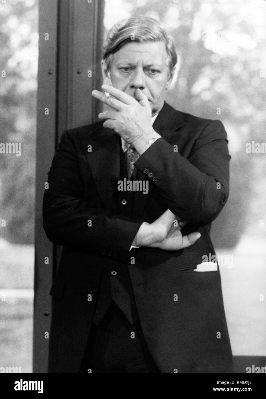 Helmut schmidt 1977 hi-res stock photography and images - Alamy