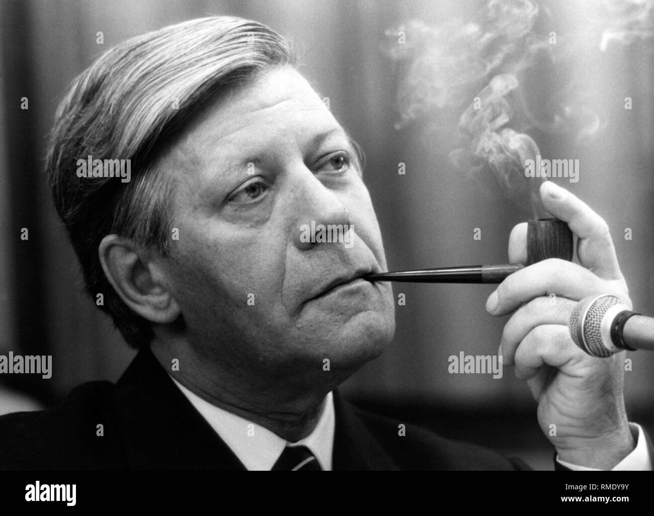Helmut schmidt Black and White Stock Photos & Images - Alamy