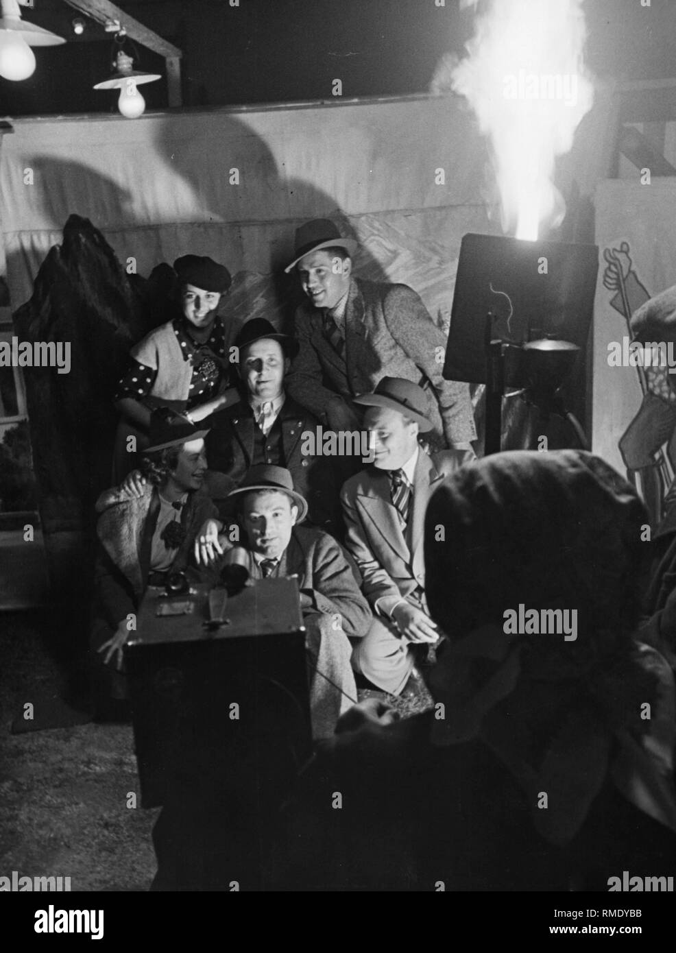 Magnesium Flash High Resolution Stock Photography and Images - Alamy