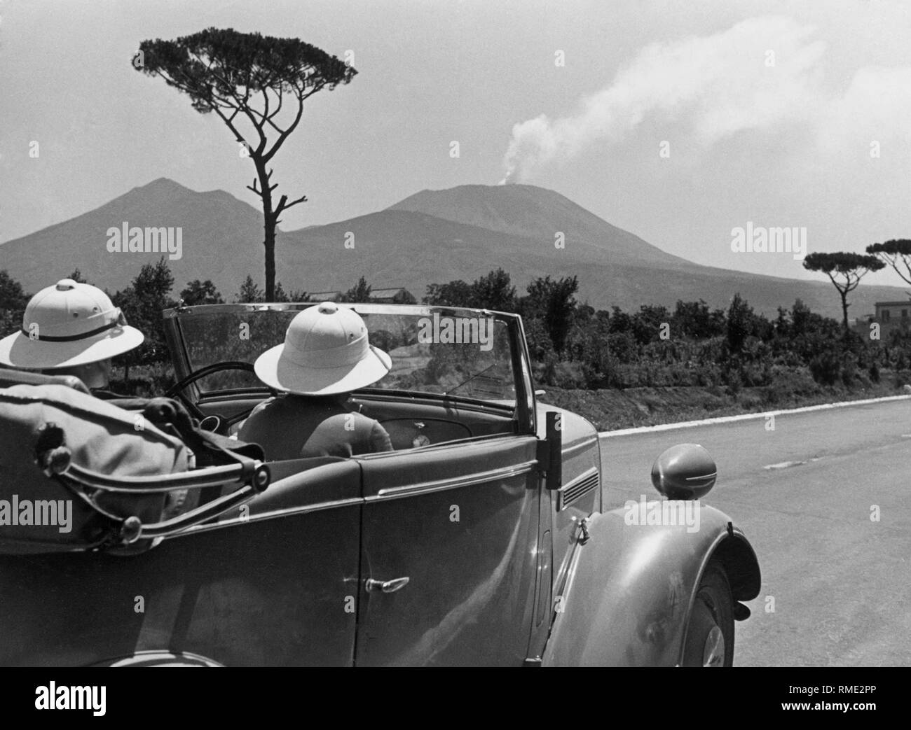 Roads and volcanoes Black and White Stock Photos & Images - Alamy