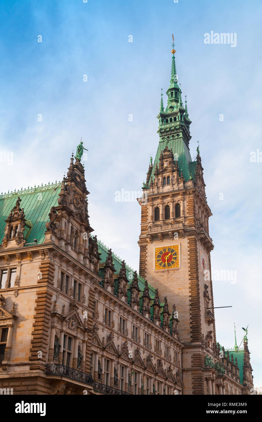 Hamburg medieval building hi-res stock photography and images - Alamy