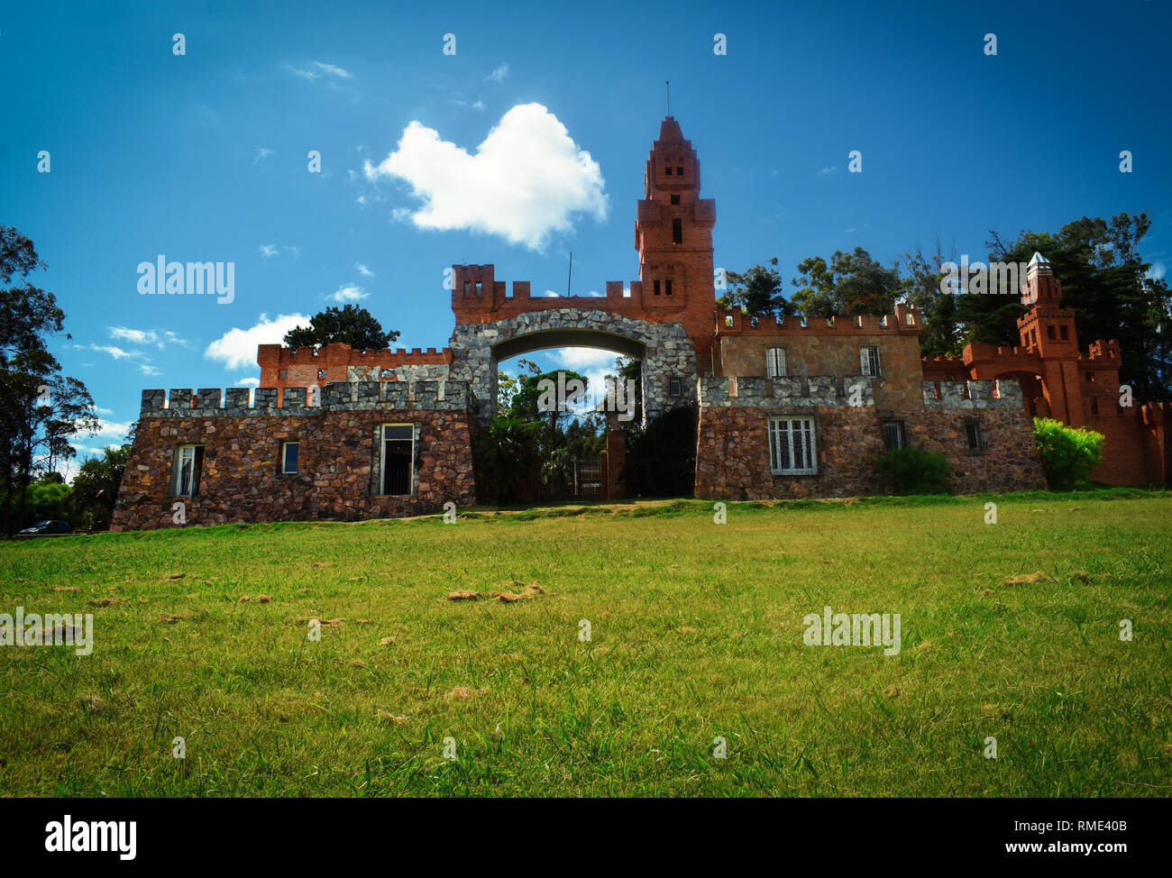 Pittamiglio castle hi-res stock photography and images - Alamy