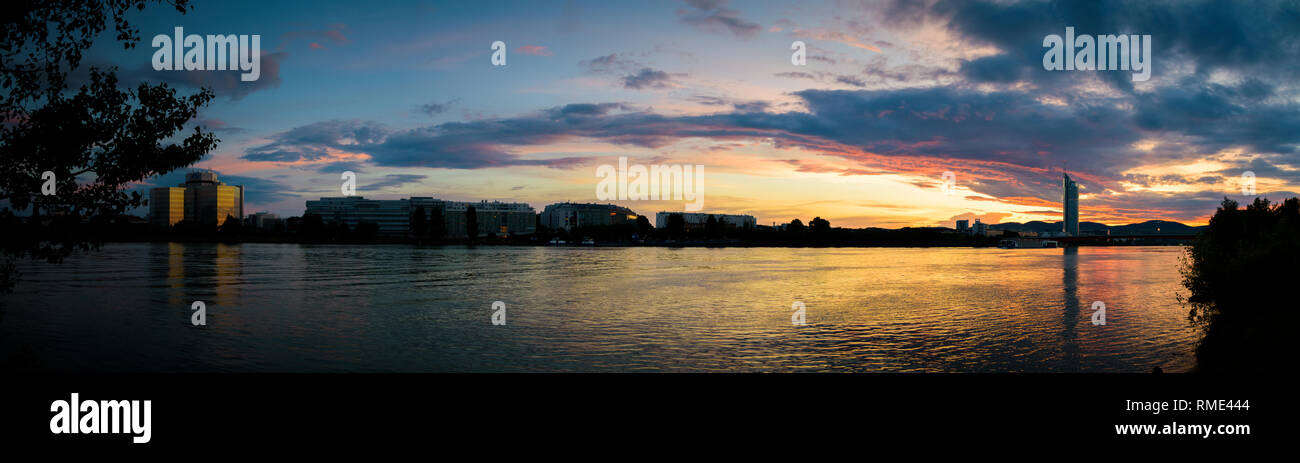 Vienna skyline panorama sunset hi-res stock photography and images - Alamy