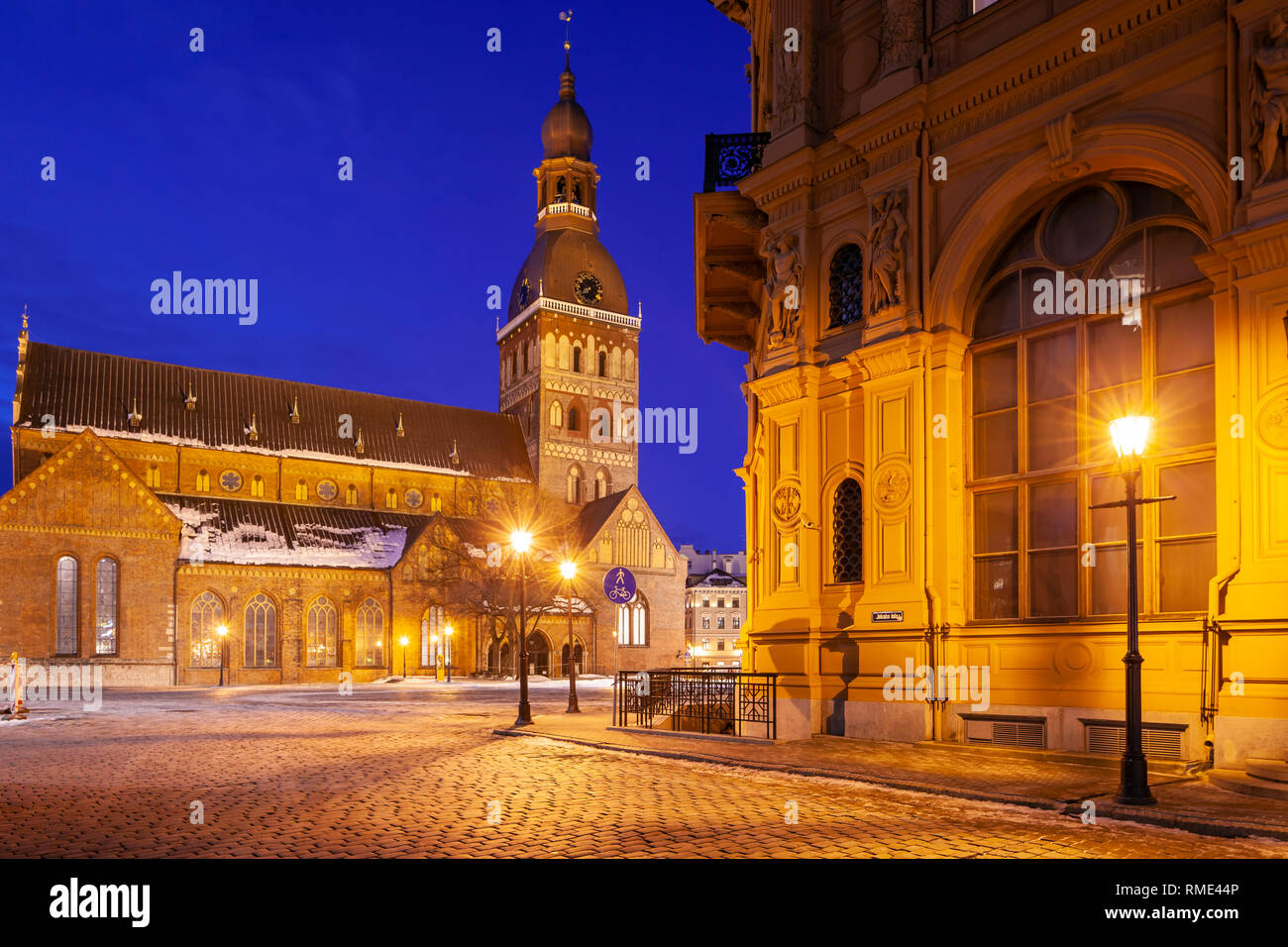 Medieval church on square hi-res stock photography and images - Alamy