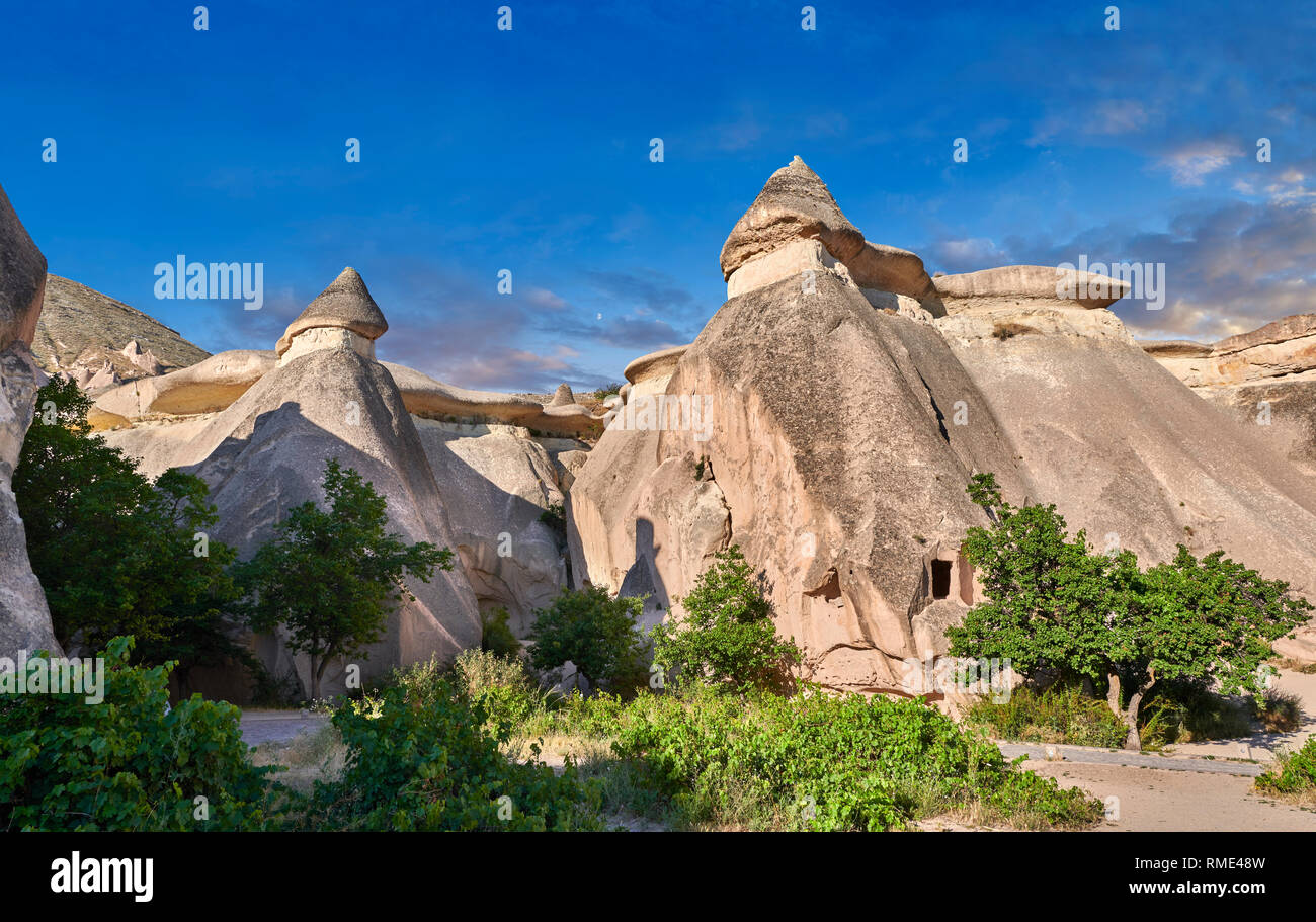 Pictures & images of the fairy chimney rock formations and rock pillars ...