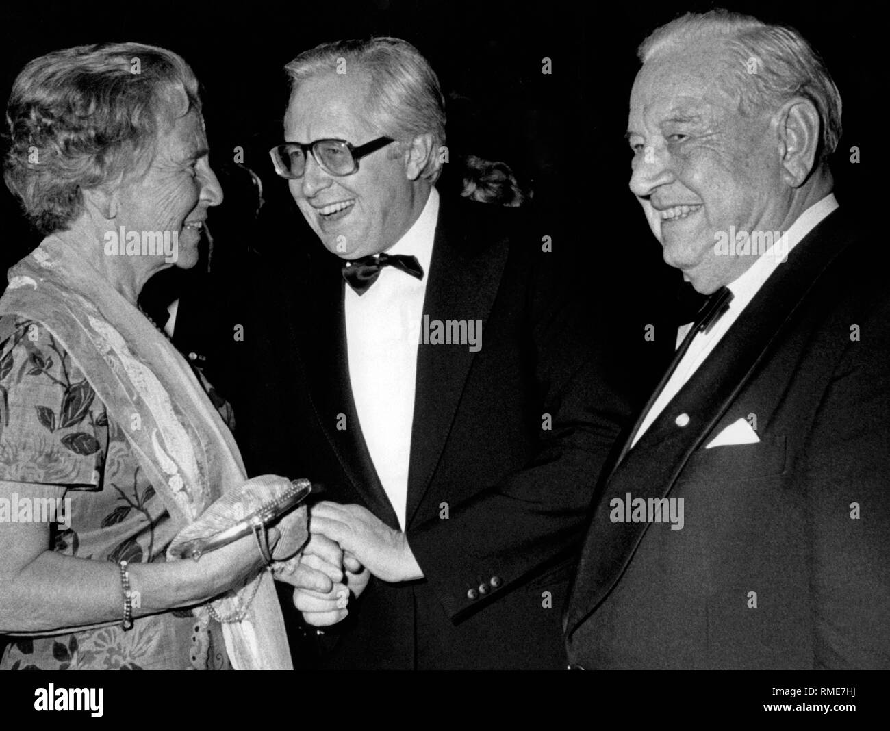 A meeting (from left to right) of Gertrud Goppel, the Prime Minister of ...