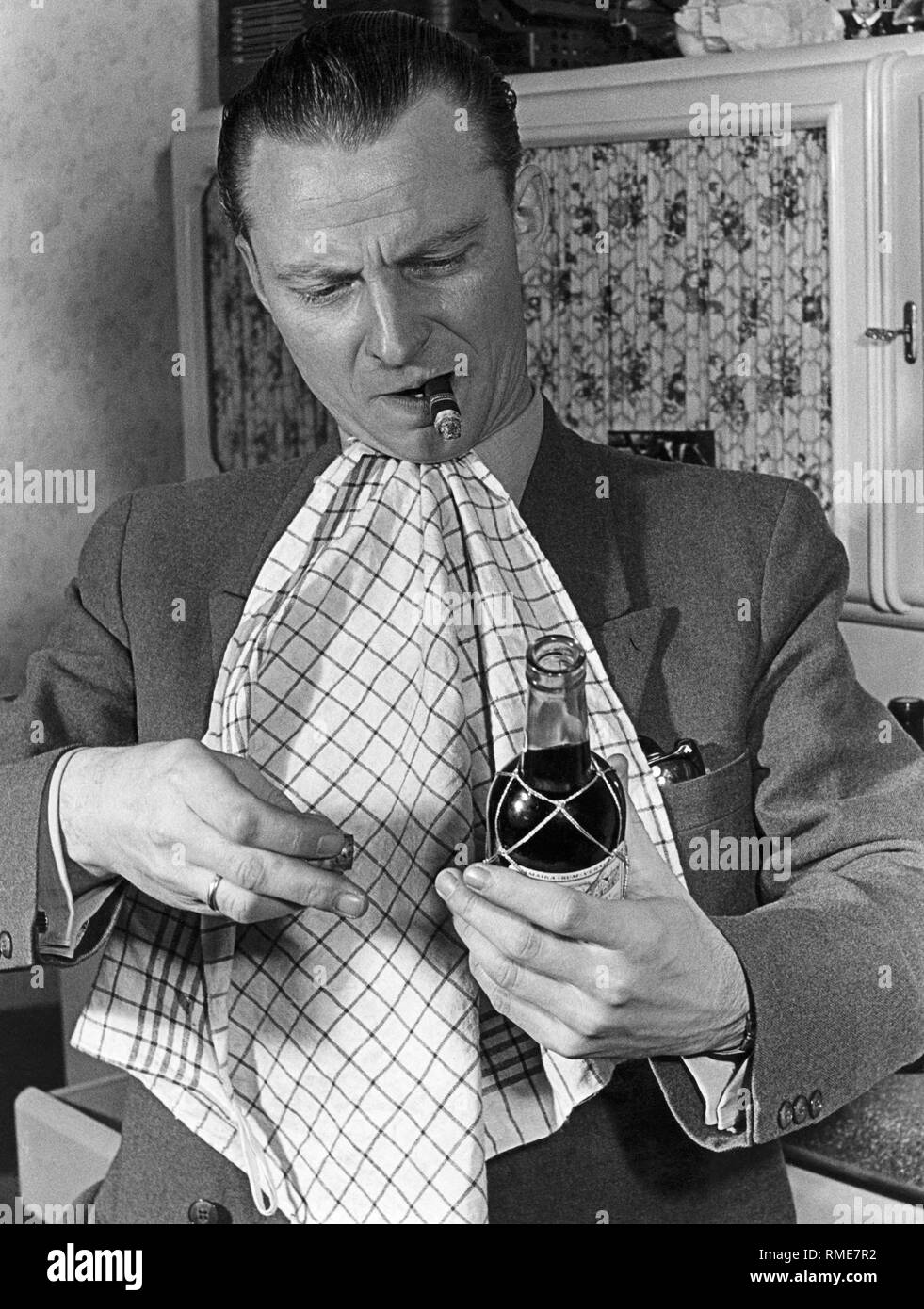 1950s alcohol brand Black and White Stock Photos & Images - Alamy