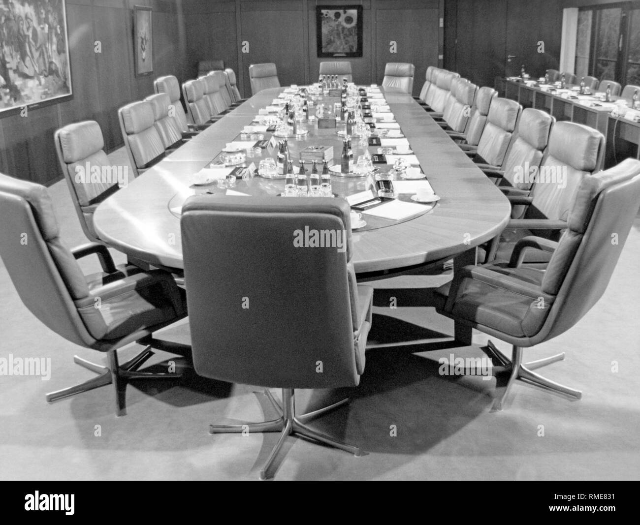 This photo shows a view of the Cabinet hall Stock Photo - Alamy
