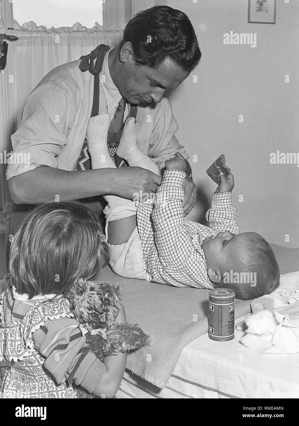 1950s baby diaper hi-res stock photography and images - Alamy