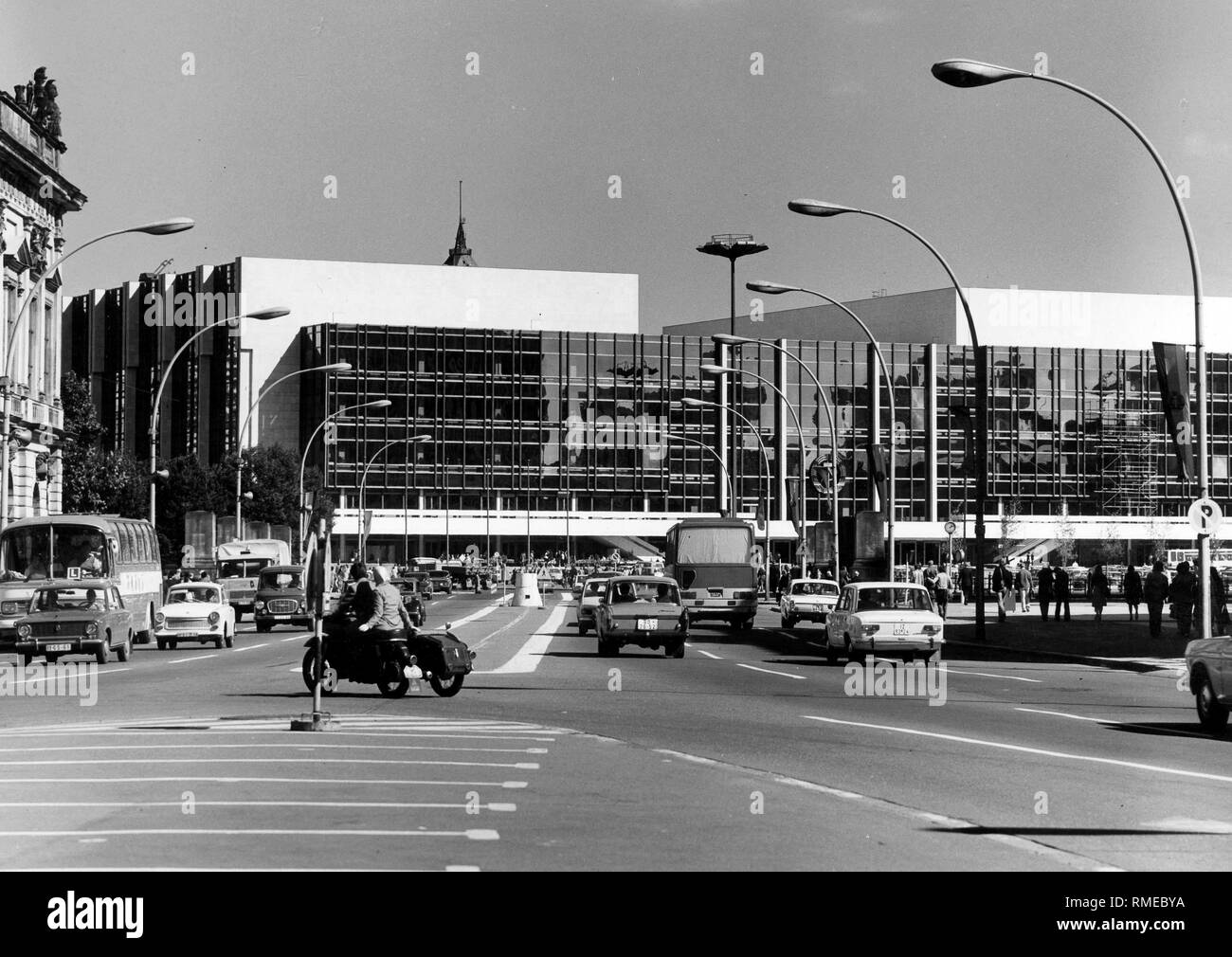 View from the street Unter den Linden over the Marx-Engels-Bridge ...