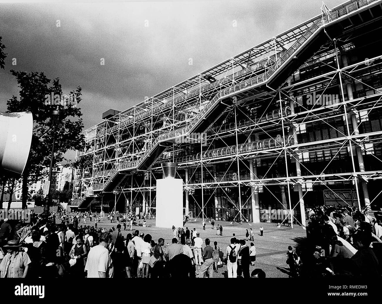 Georges pompidou center centre georges Black and White Stock Photos ...