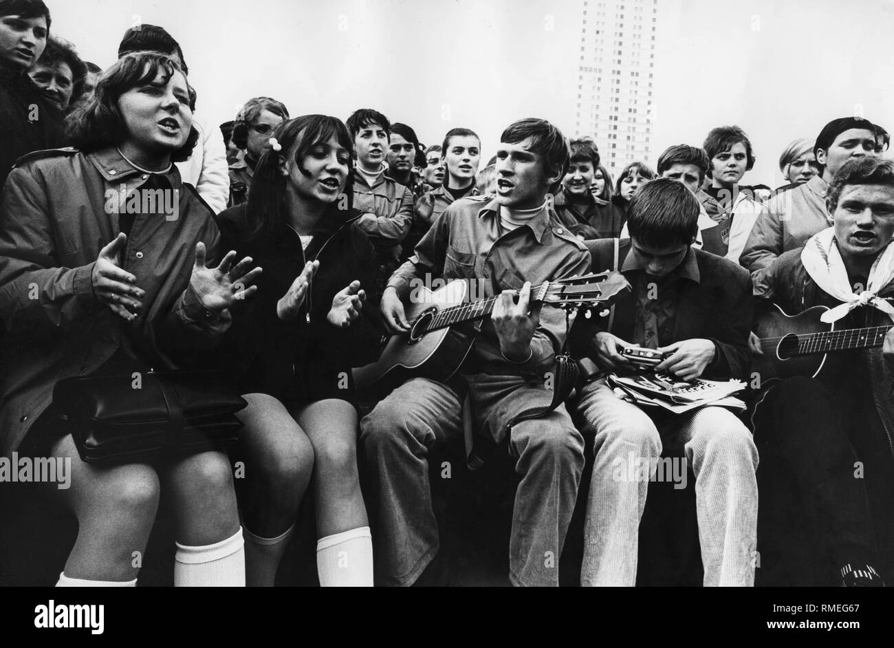 FDJ members on Alexanderplatz in East Berlin in October 1969 Stock ...