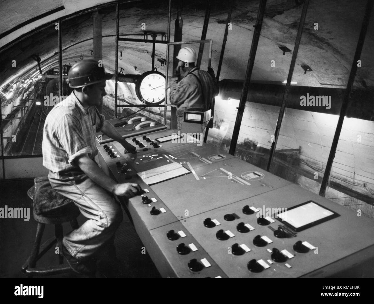 Underground Mining High Resolution Stock Photography and Images - Alamy