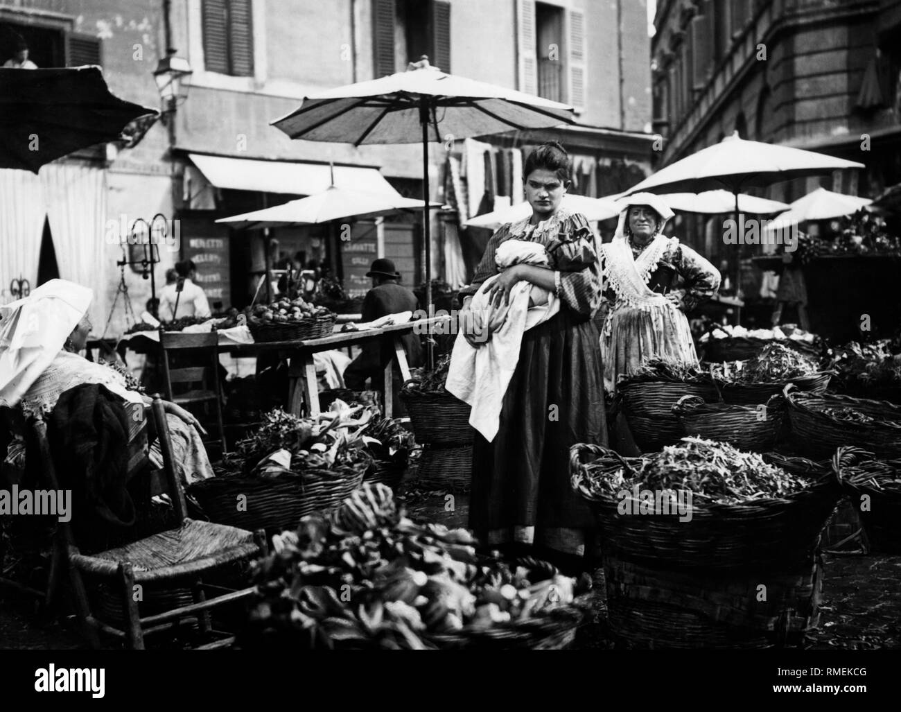 Rome market b w hi-res stock photography and images - Alamy
