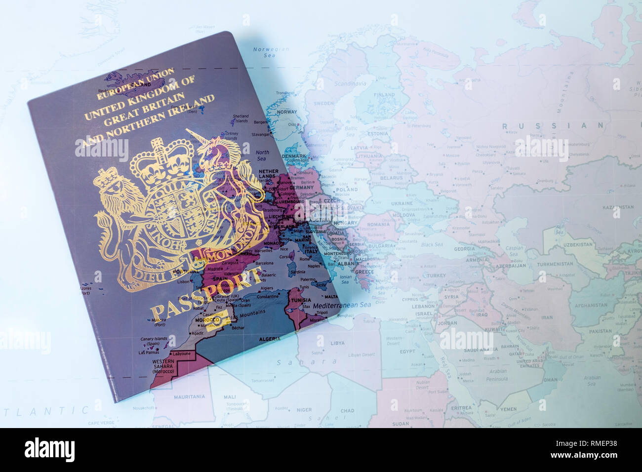 British passport world map hi-res stock photography and images - Alamy