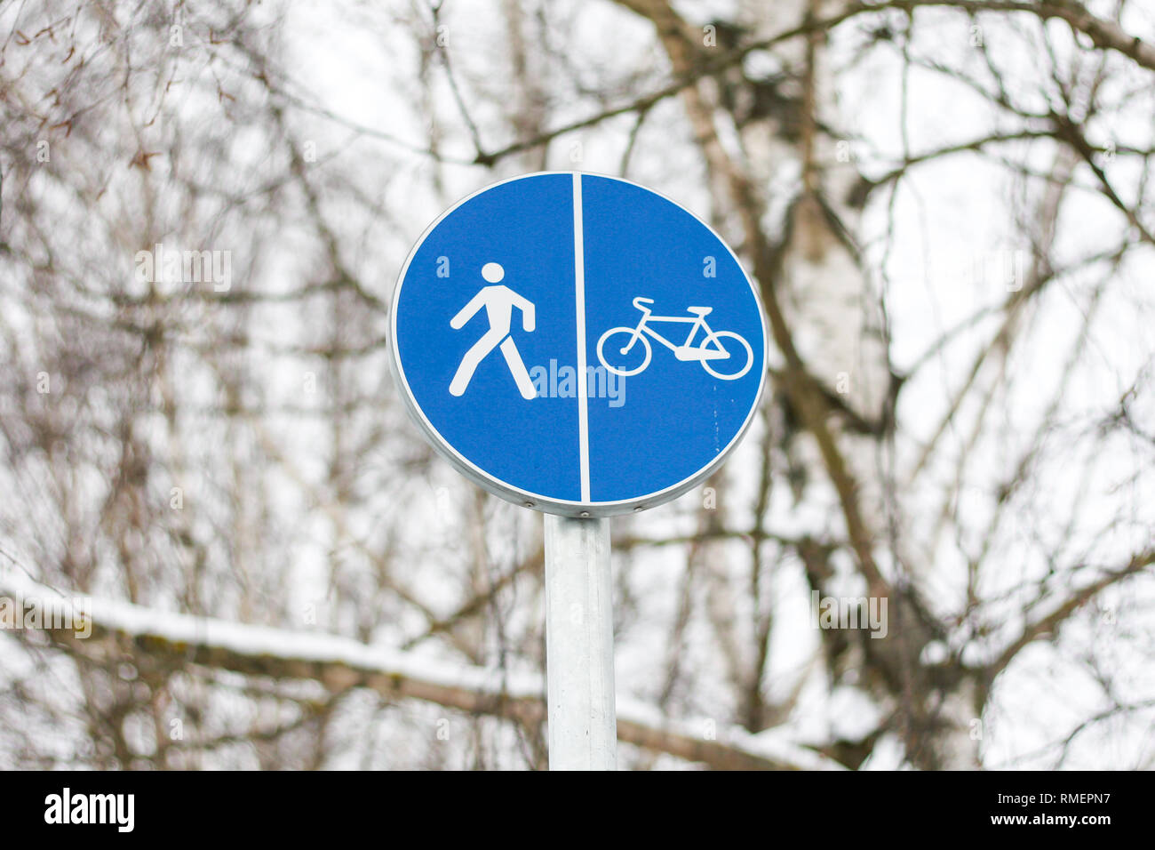 Estonia traffic sign hi-res stock photography and images - Alamy