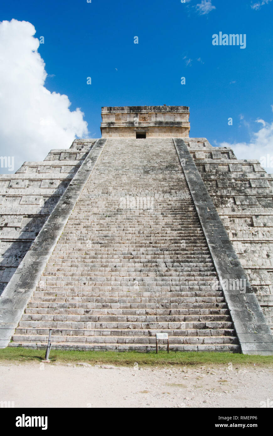 The steps of El Castillo, Chichen Itza, Mexico Stock Photo - Alamy